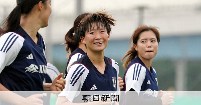 トイレに並ぶ本、受験のち涙…なでしこ新鋭19歳、藤野あおばの原点:朝日新聞デジタル