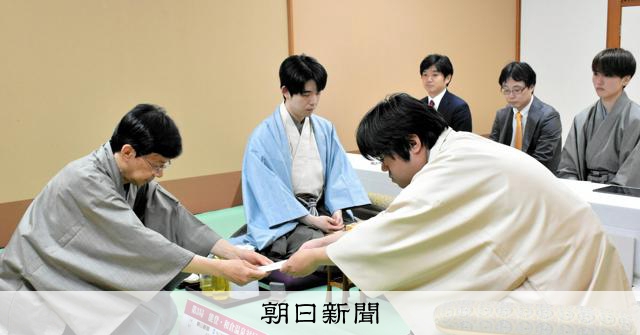 【詳報】得意戦法投入の糸谷九段、藤井名人は長考 互角の展開か [藤井聡太]：朝日新聞
